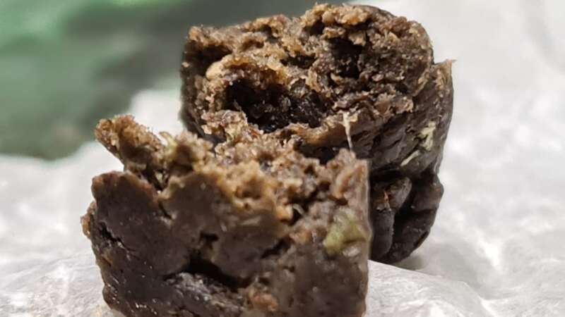 CBD Hash: cosa è l’hashish legale e come viene prodotto - Canapando